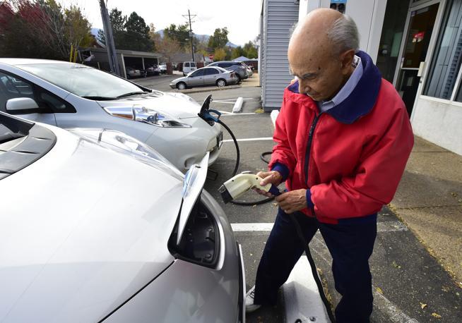 Xcel to boost electric car use in Colorado with $100 million plan ...
