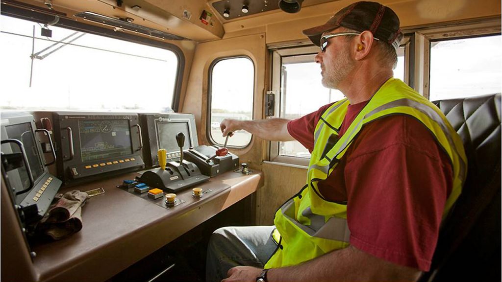 BNSF fights administration’s two-person train rule - Oklahoma Energy Today