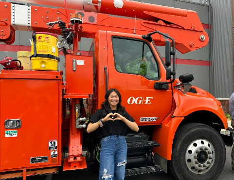 OGE hands out $60,000 college scholarships to three high school seniors ...