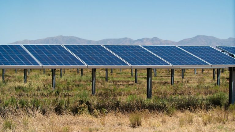 Giant solar farm under construction in west Texas - Oklahoma Energy Today