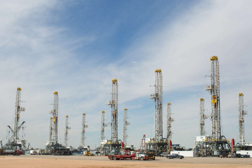 Rig numbers decline again across the US - Oklahoma Energy Today